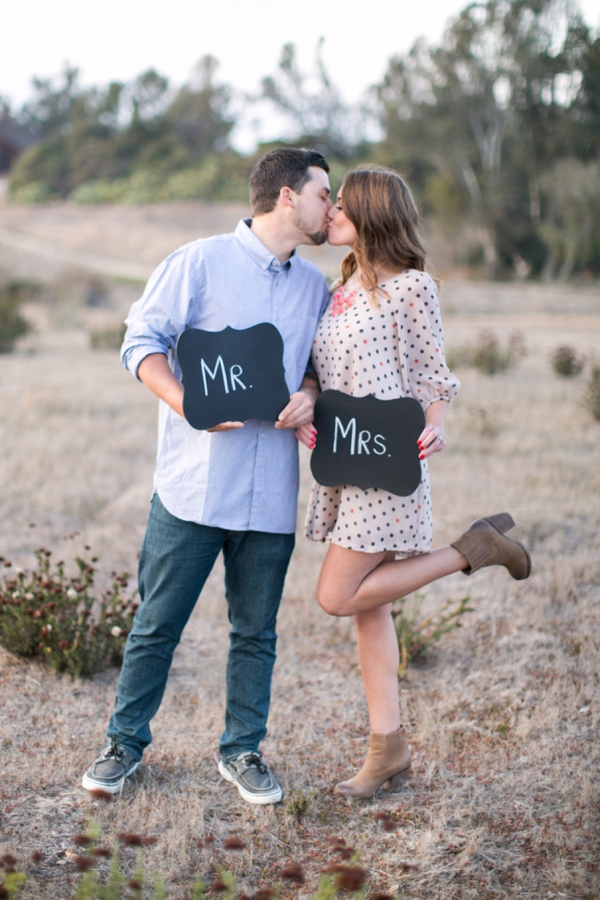Check out this darling engagement shoot and their cute outfits!