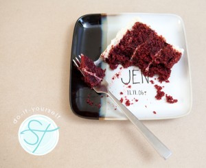 How to make a custom DIY wedding cake plate!