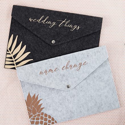 These Gorgeous Felt Wedding Planning Folders Are Easy To Make!
