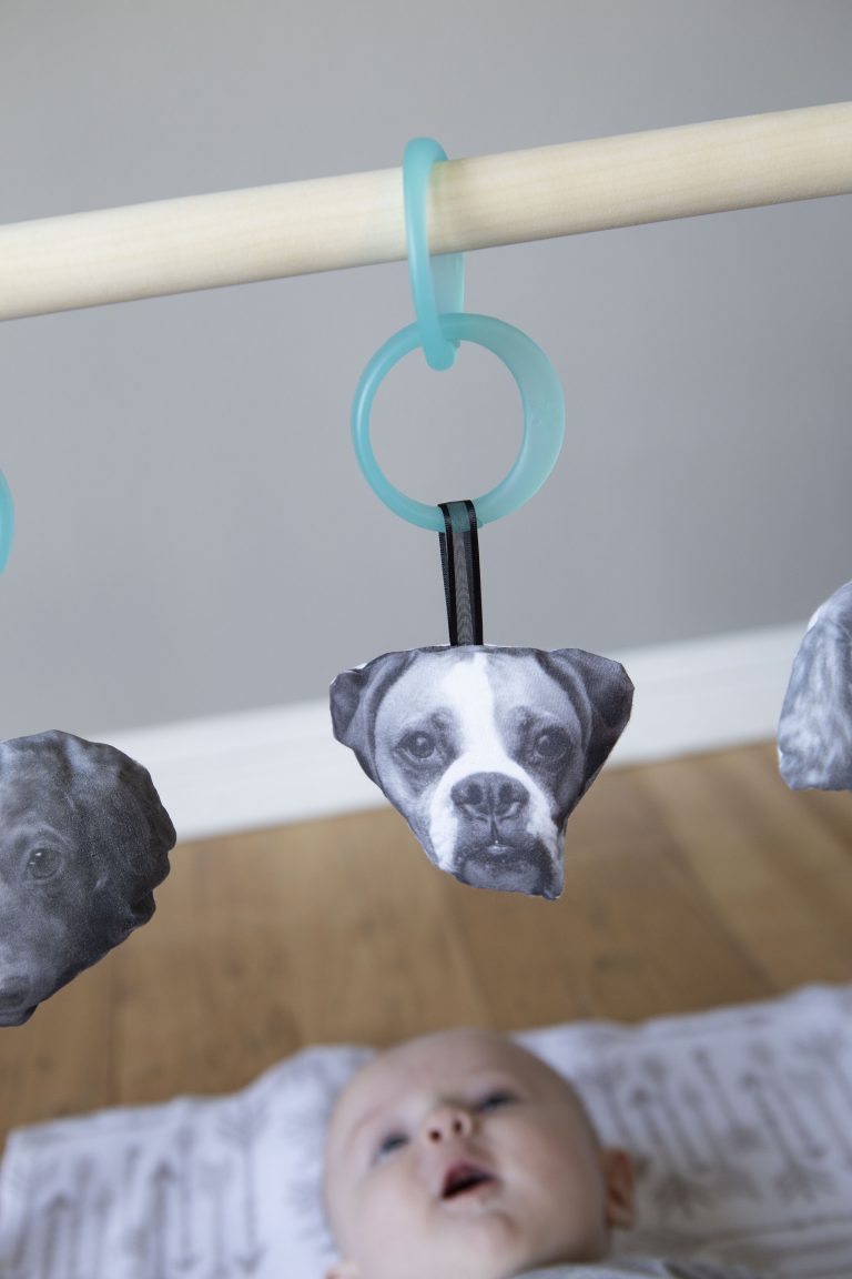 Check Out These Totally Custom DIY Hanging Nursery Toys!